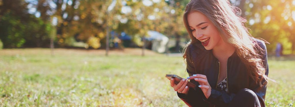 4 Awesome Face in Hole Video Ideas Anyone Can Create | Smilebox